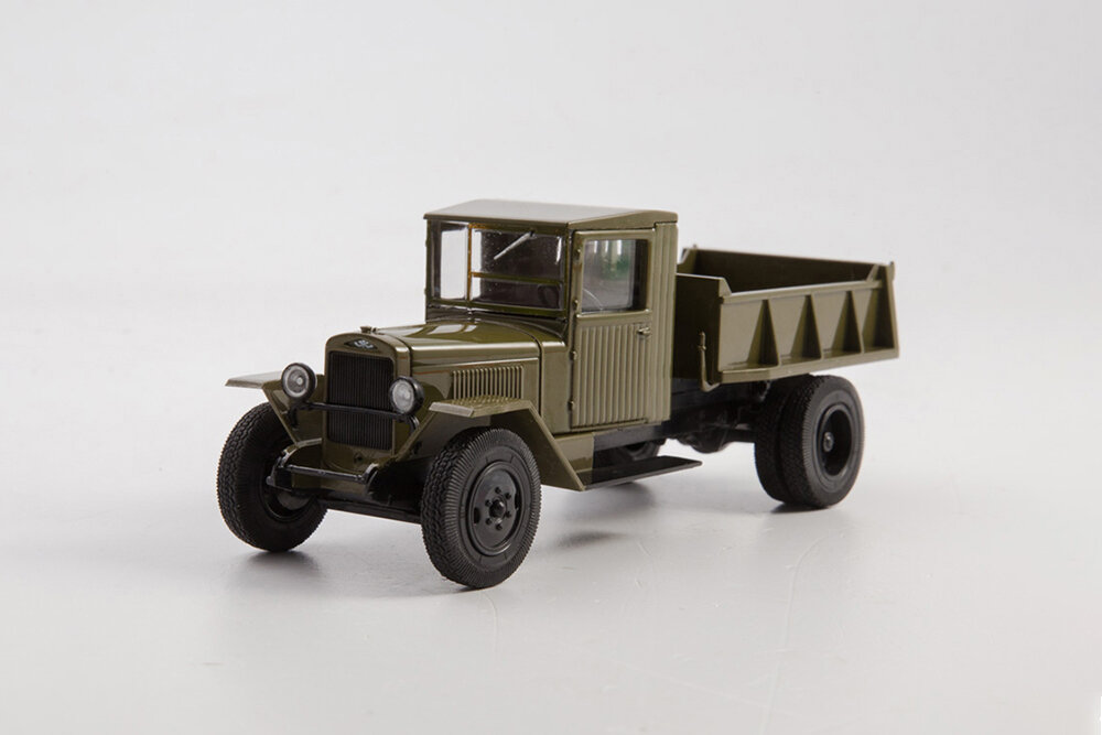 Модель коллекционная MODIMIO Сталин ММЗ-05 (легендарные грузовики ссср #43)