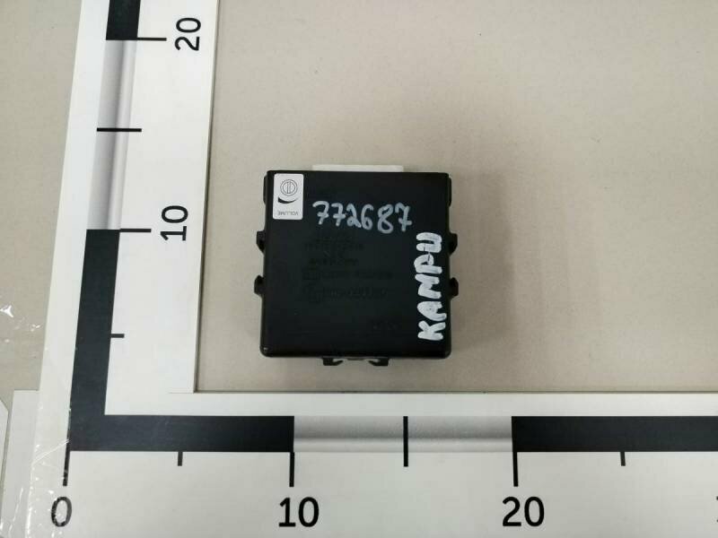 Блок управления парктроником Toyota Camry V40 2006-2011 кат.номер: 1881002410