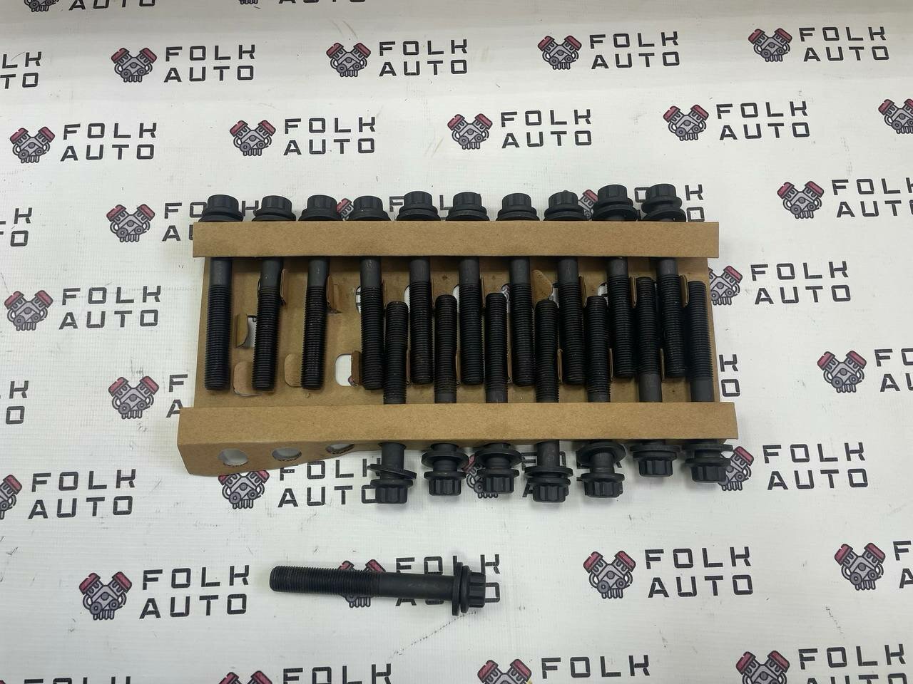 Болты головки блока цилиндров Mitsubishi 4D56U CRDI 16V (18 шт)