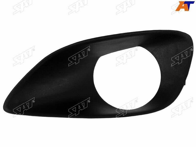 . SAT Оправа ПТФ для TOYOTA BELTA/YARIS SEDAN 05-12 левая