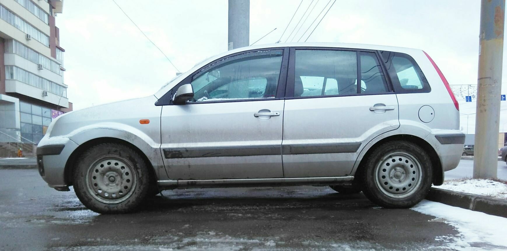 Заглушка ступицы, для Ford Fusion, штампованный диск, черная 1шт