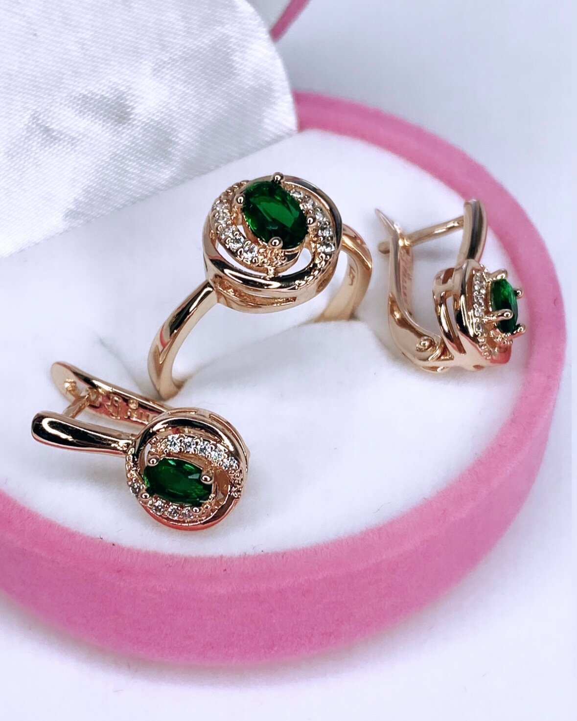 Комплект бижутерии