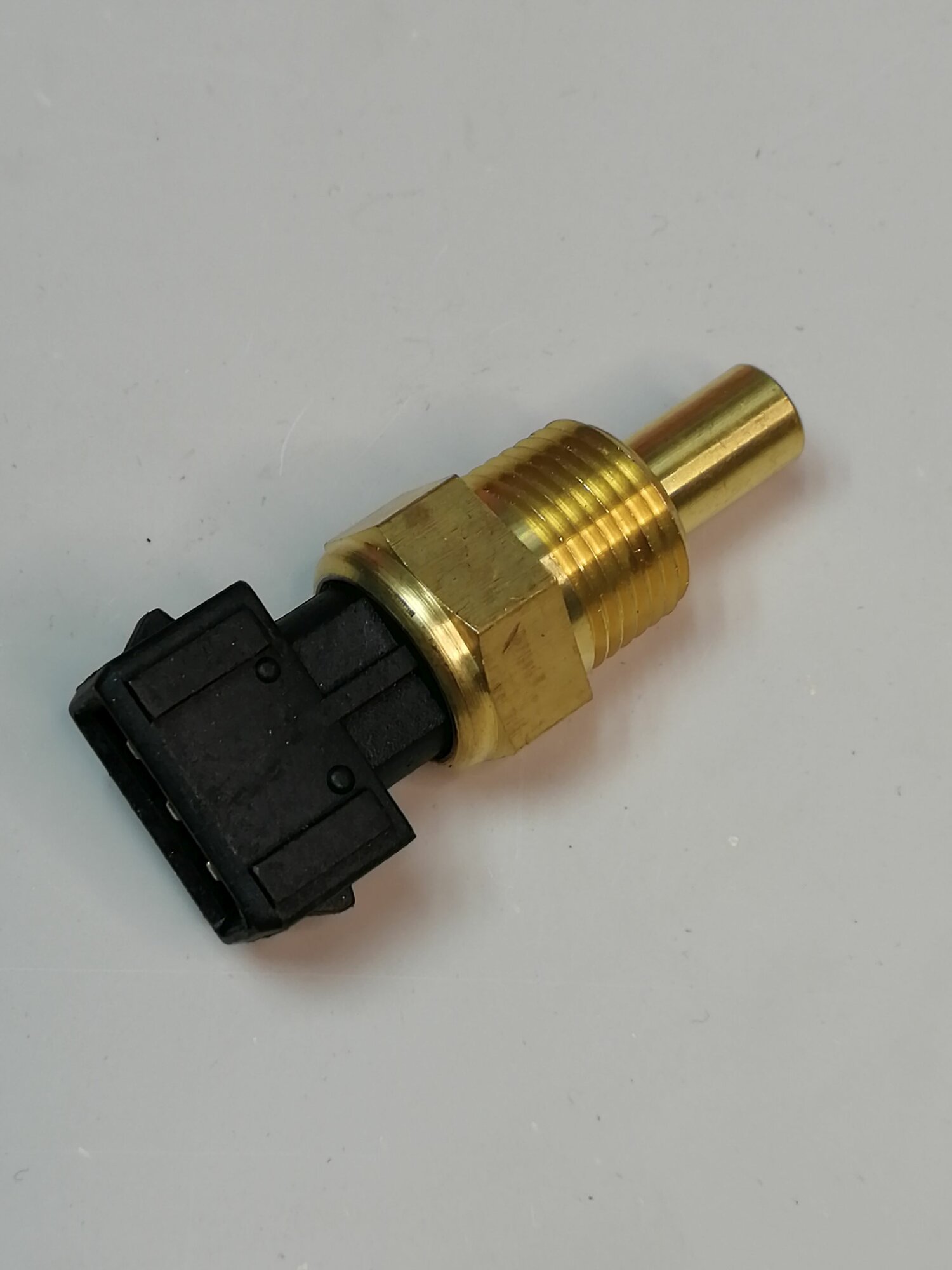 Датчик температуры охлаждающей жидкости BYD Chery Tiggo [2.4 16V 5MT внедорожник 4X4]