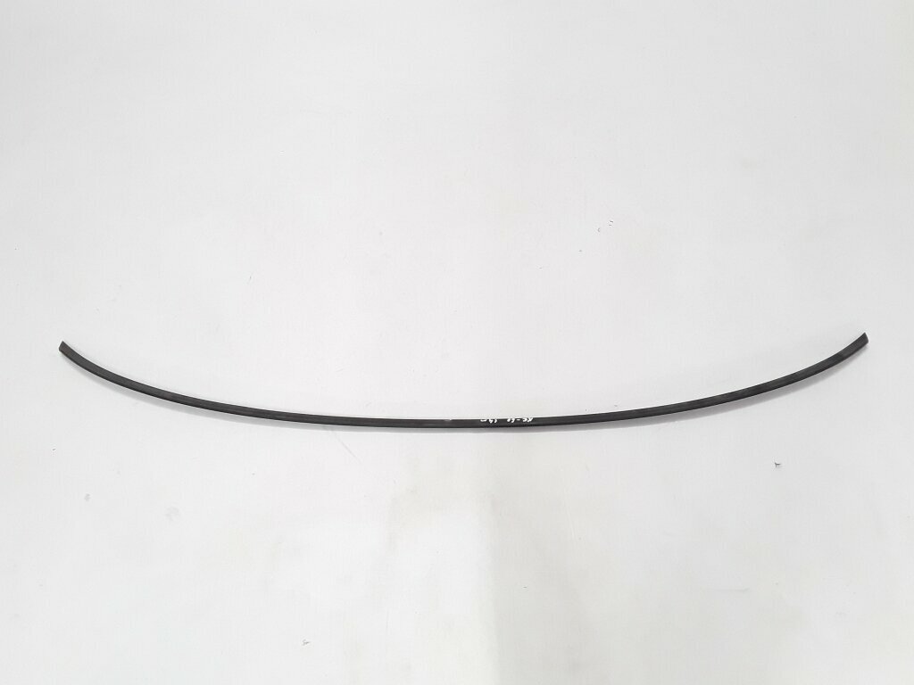 Молдинг стекла лобового нижний VOLVO XC60