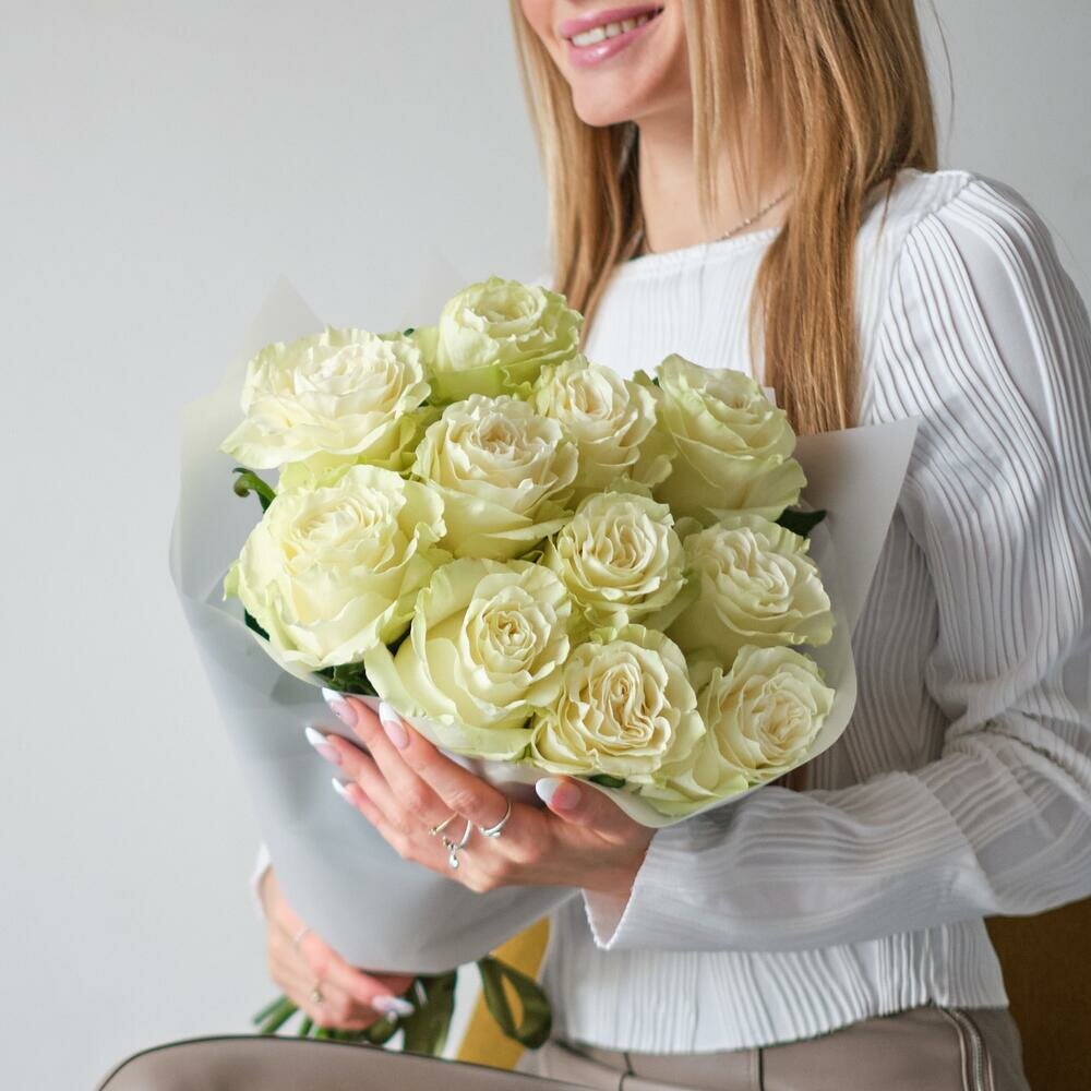 Роза белая Мондиаль 11 штук/Роза белая/Доставка цветов Москва