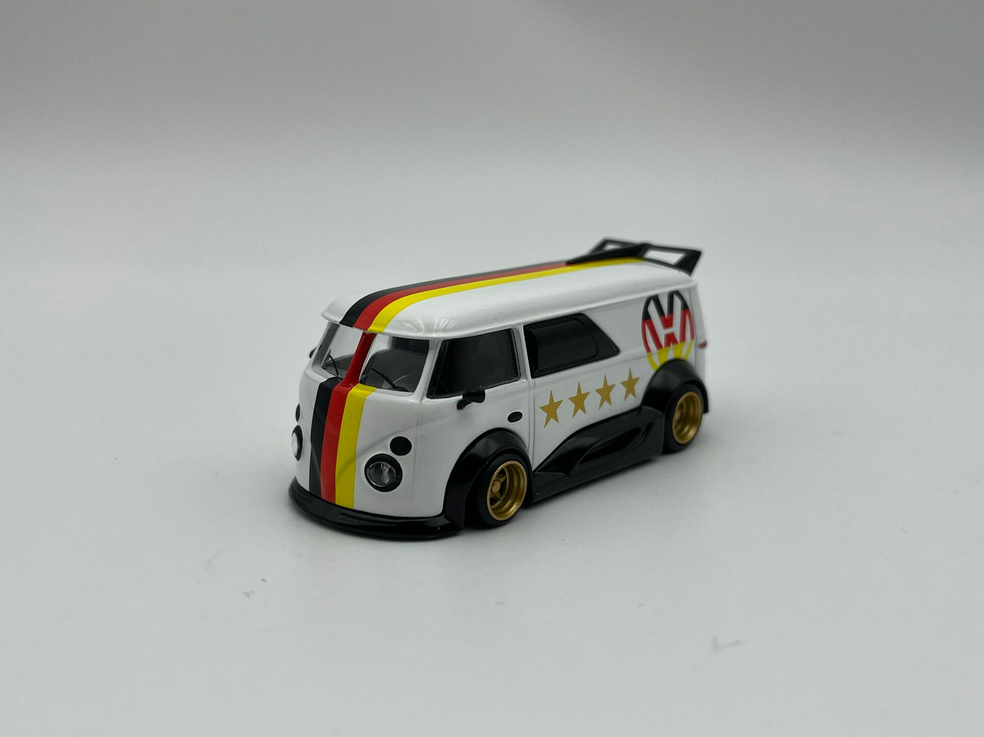 MINIBOX Машина в масштабе 1:64 Фургон T1 Speed Widebody RWB Volkswagen T1