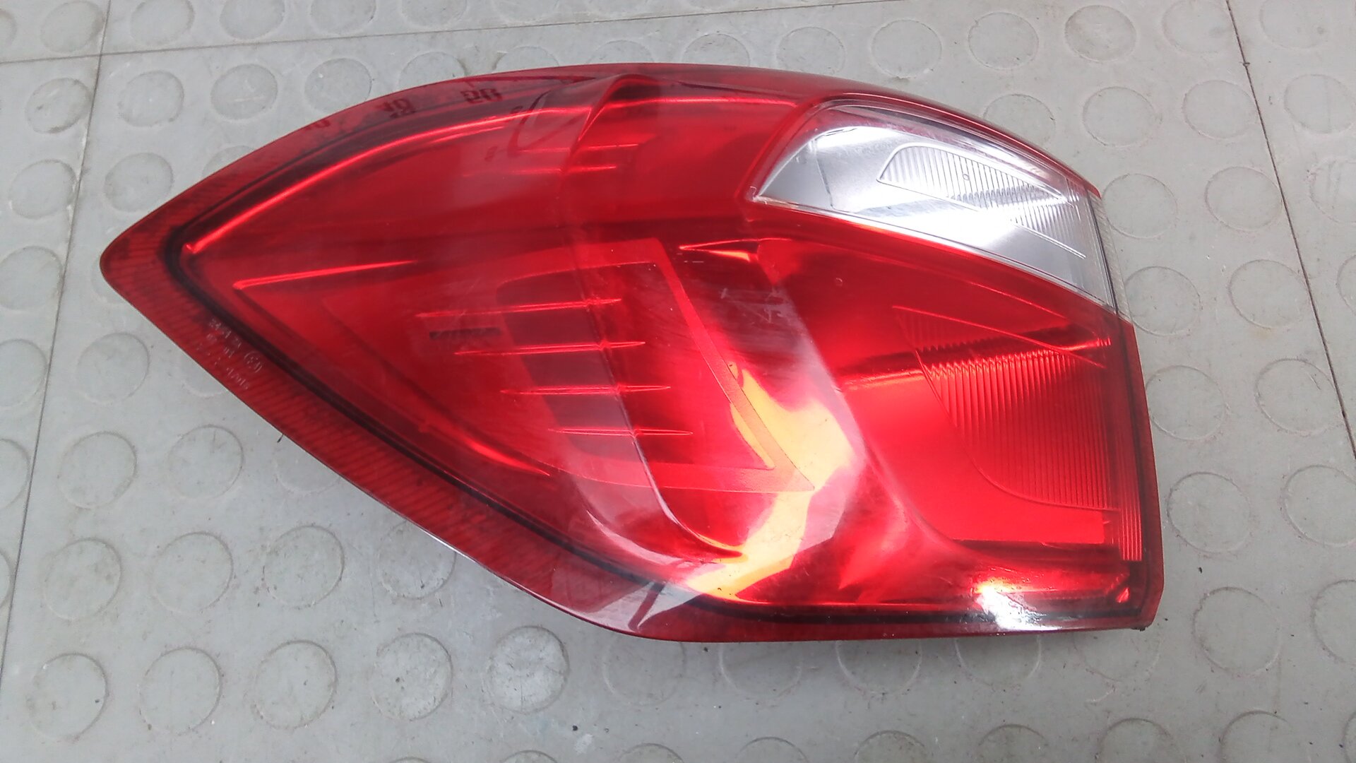 Фонарь задний левый FORD ECOSPORT