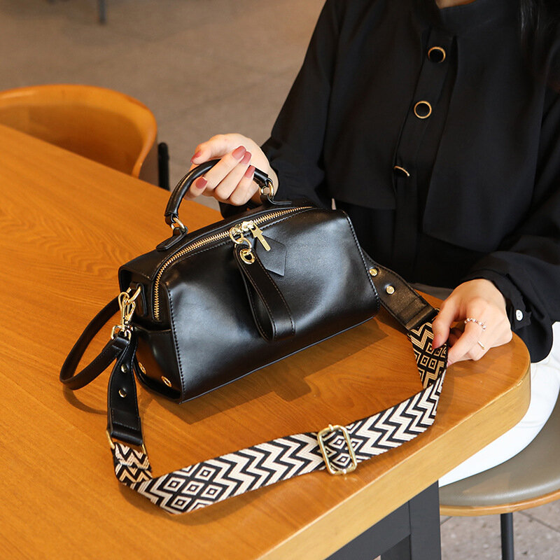 Сумка мессенджер