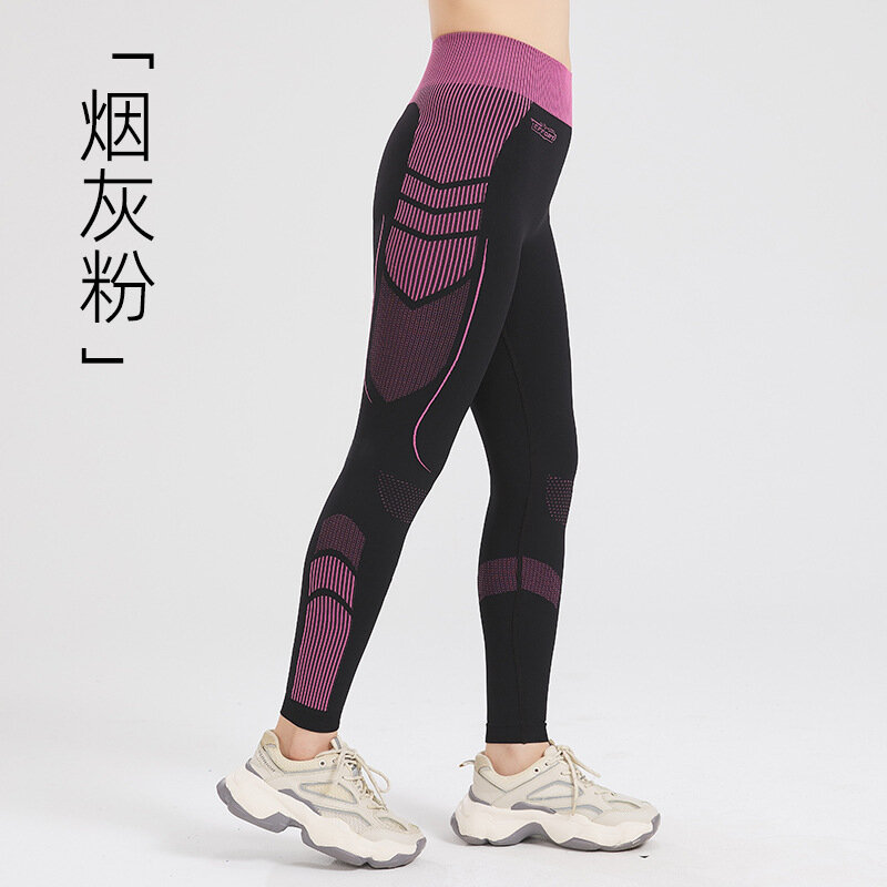 Брюки спортивные