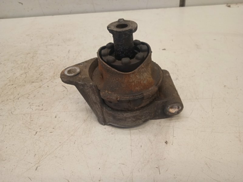 Б/У 1.8 подушка двигателя, Опель Астра H, Opel Astra G 1998-2005, Opel Zafira A (F75) 1999-200,5 Opel Zafira B 2005-2012 Опор...