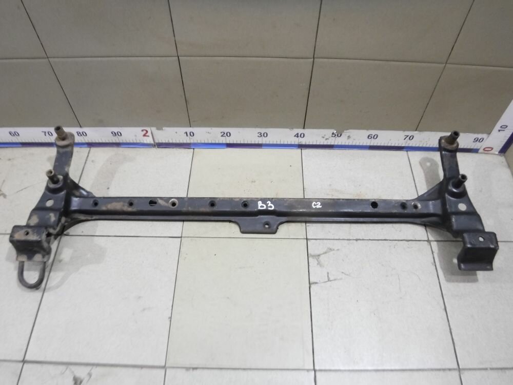 Балка подрадиаторная VW Passat B3 3A0199171B