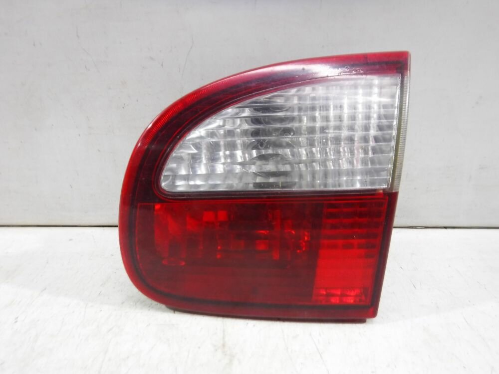 Фонарь задний внутренний правый Chevrolet Lanos I