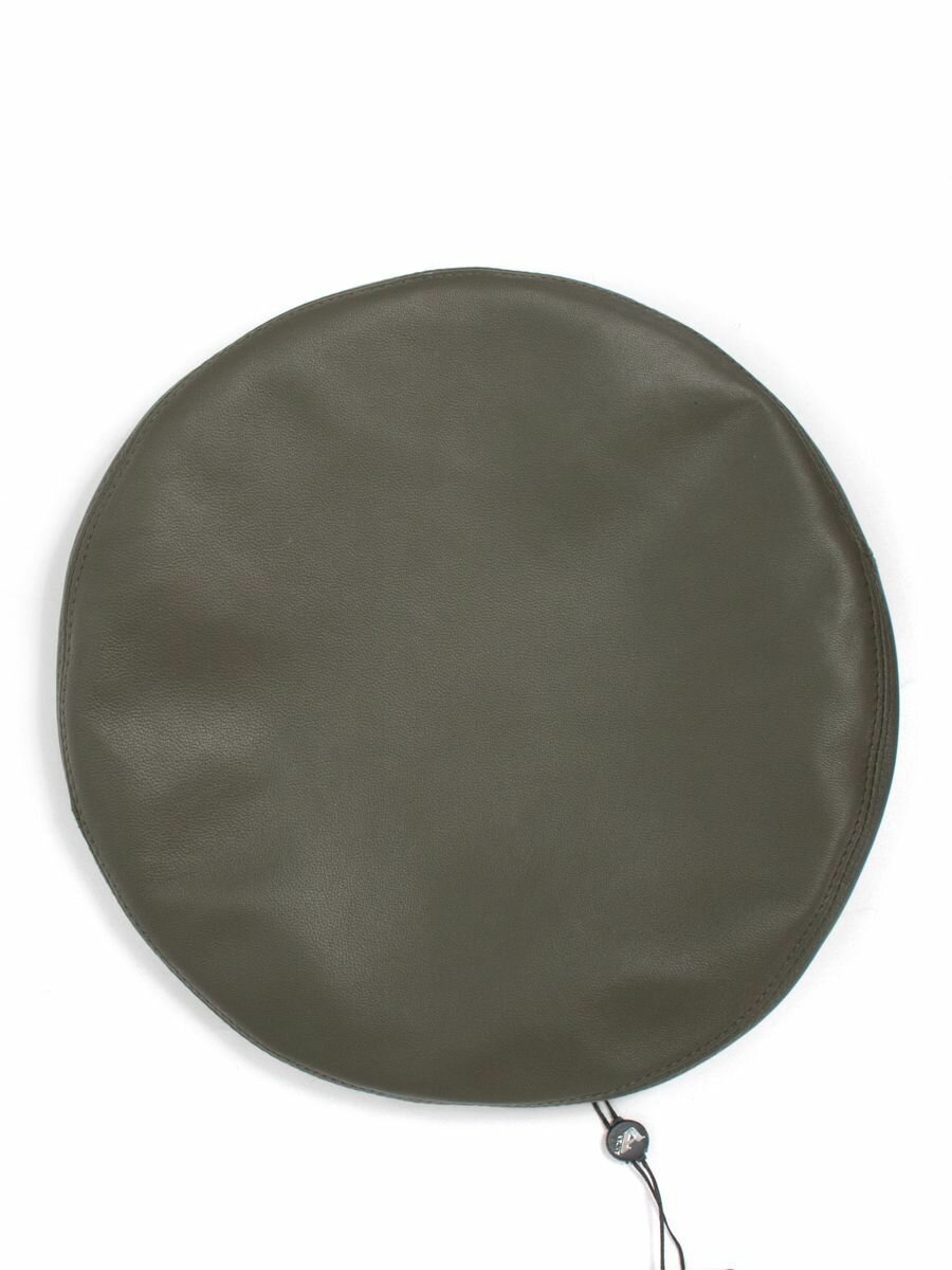 Берет из кожи. Внешний диаметр 27,5 см. для женщин