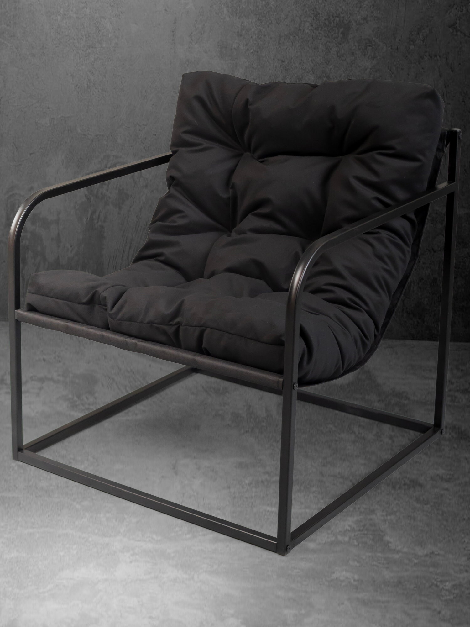 Кресло мягкое для отдыха в гостиную лофт, 70х70х71 см, велюр, металлическое разборное с мягкой подушкой, для дома, на дачу, для интерьера и открытых пространств