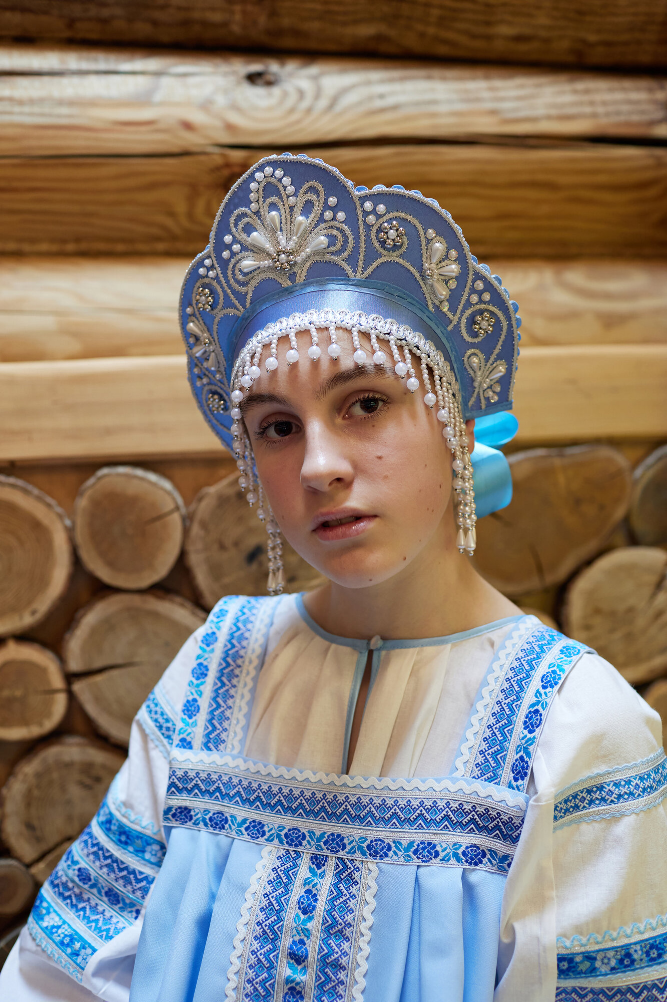 Кокошник Забава Углич "Лилия" КЛм-15, небесно-голубой