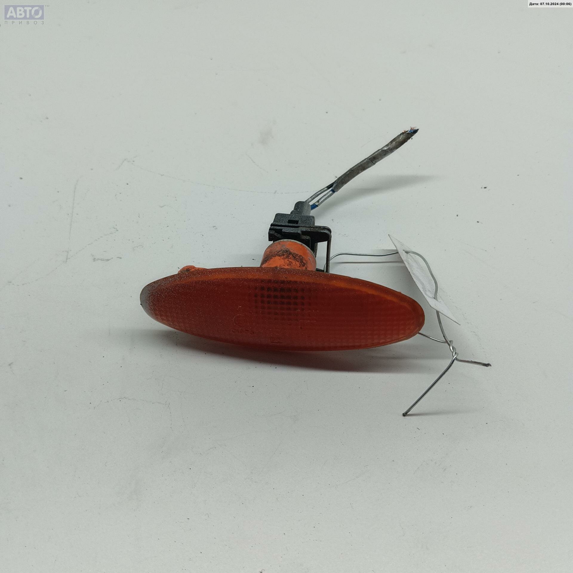 Повторитель поворота правый Ford Mondeo 2 (1996-2000)