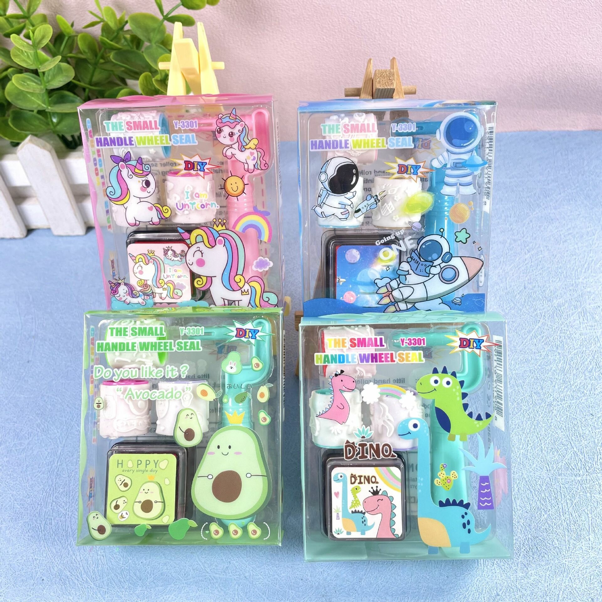 Набор штемпелей с ручкой для детей, мультяшные роликовые штампы, чернильная подушка, подарок для начальной школы и детского сада, оптовая продажа игрушек