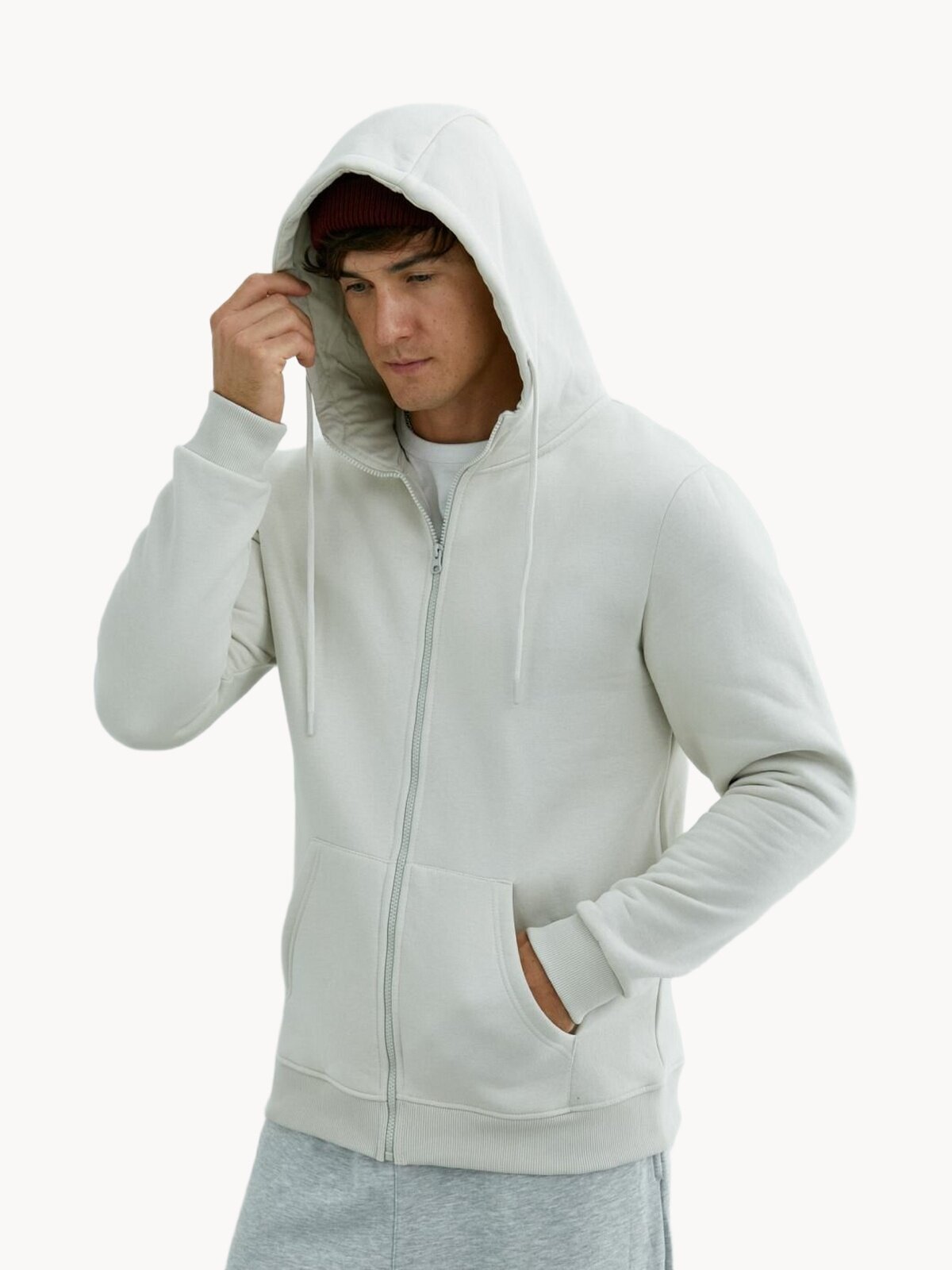 Толстовка спортивная