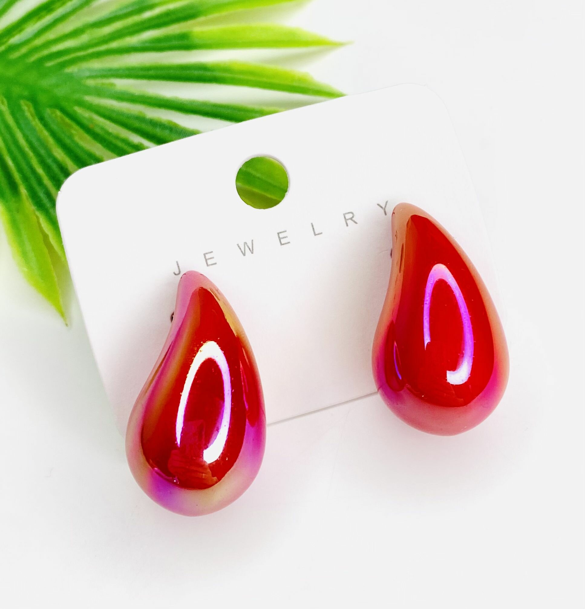 Серьги, пластик