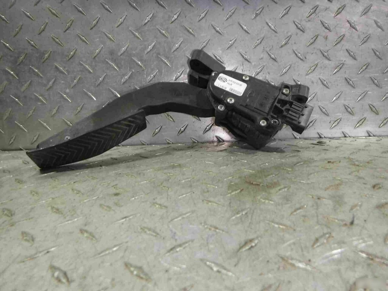 Педаль газа ГАЗ ГАЗель 3302 I рестайлинг (2003—2010) 6PV01003300