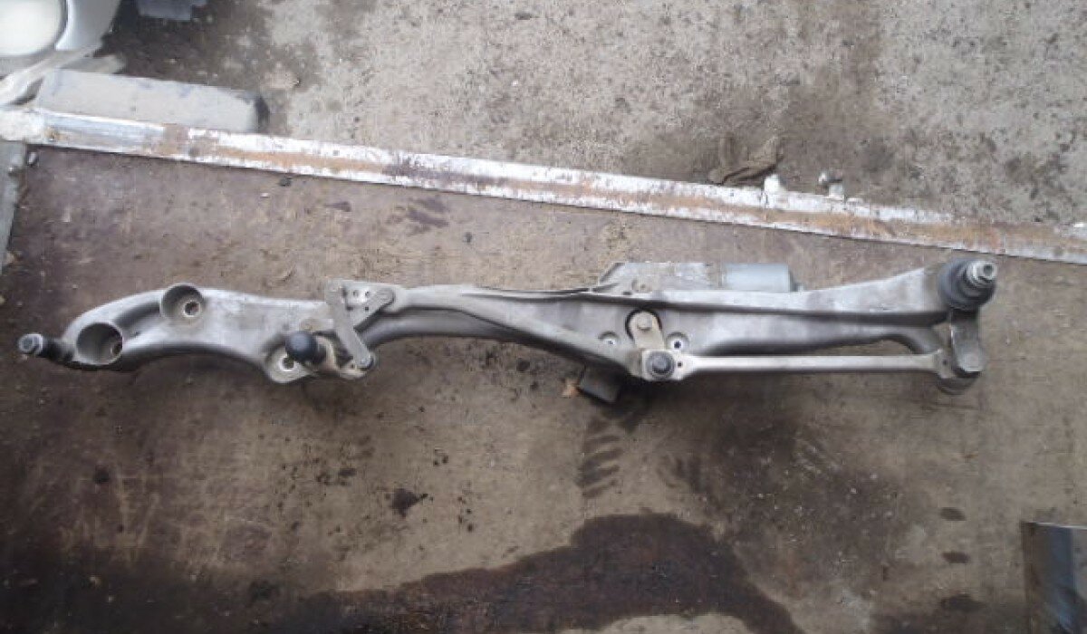 Трапеция стеклоочистителей 7-серия E65/E66 BMW 61617174969