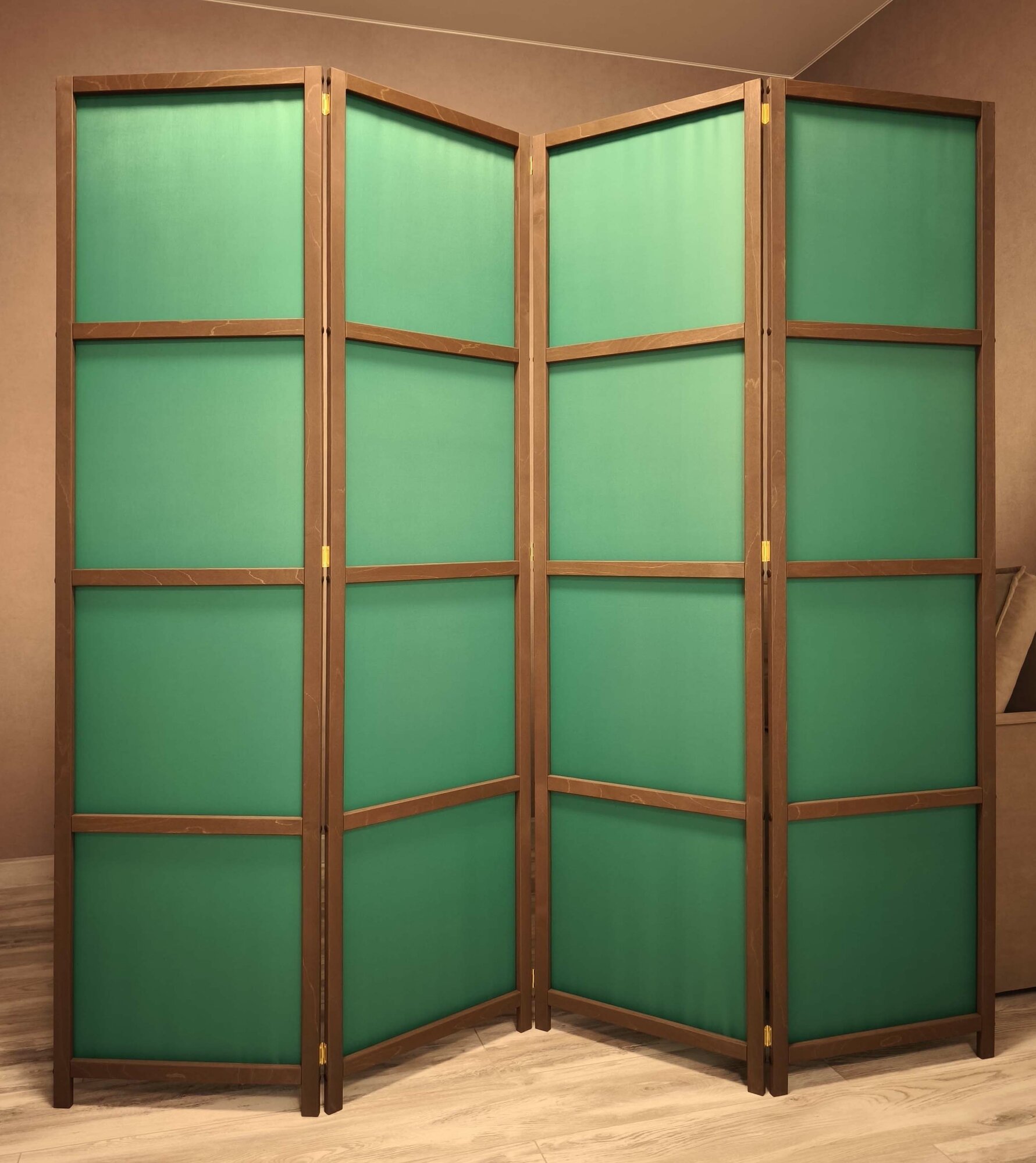 Квадрат Зеленый в Венге - 4 секции. Ширма тканевая складная в коричневом каркасе. Ширина 184см. Высота 180см