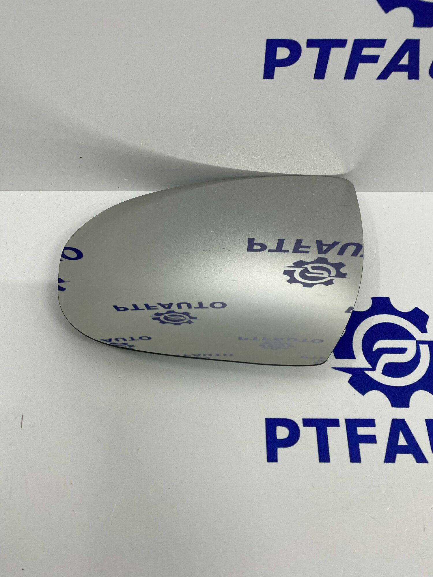 Зеркальный элемент Левый Hyundai Tucson