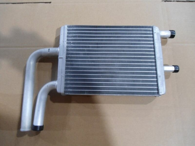 Радиатор отопителя (печки) под 4 выхода CHERY Fora A21 №A21-8107130BB