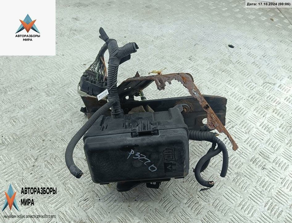 Блок предохранителей Ford Transit 7 2008