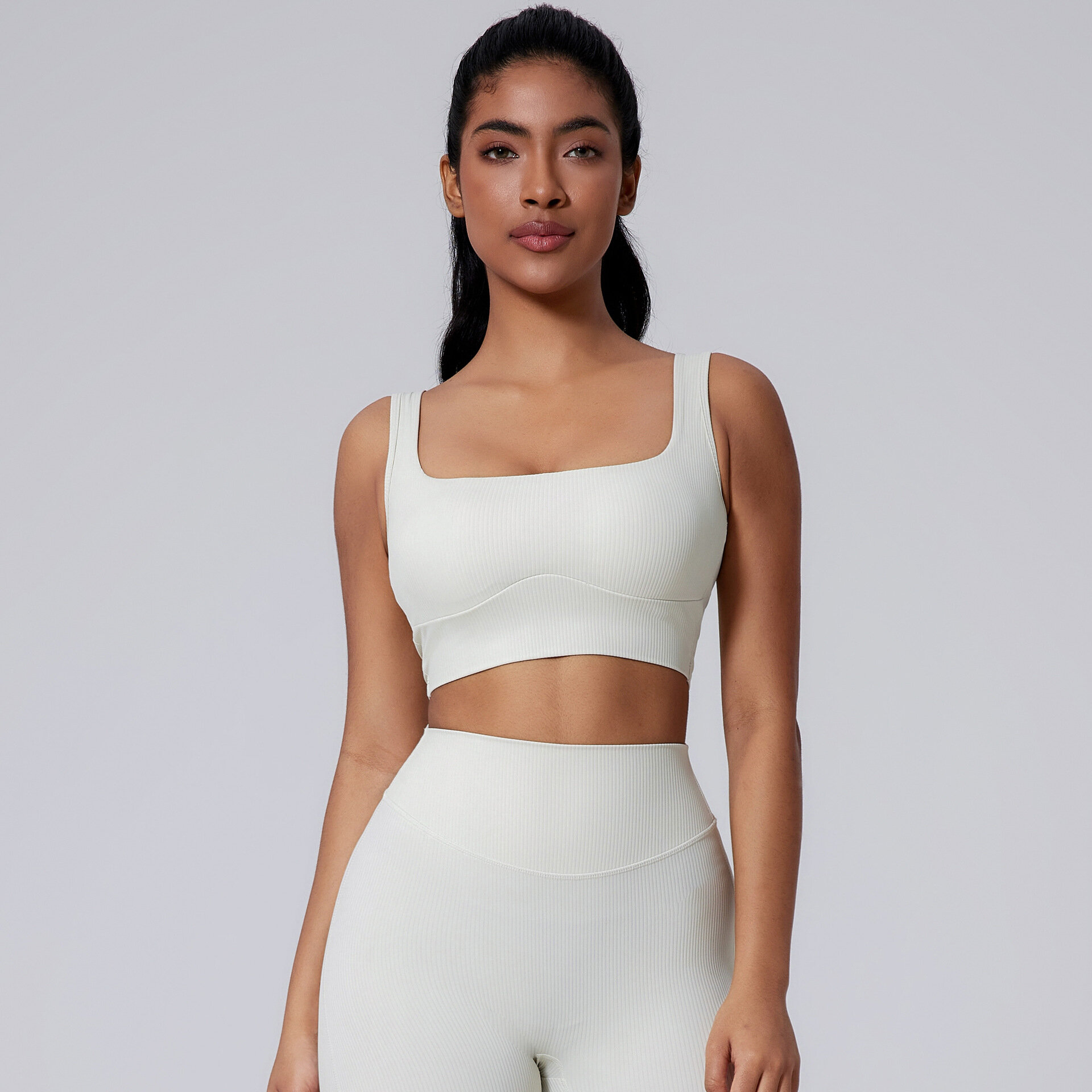 Бюстгальтер-невидимка