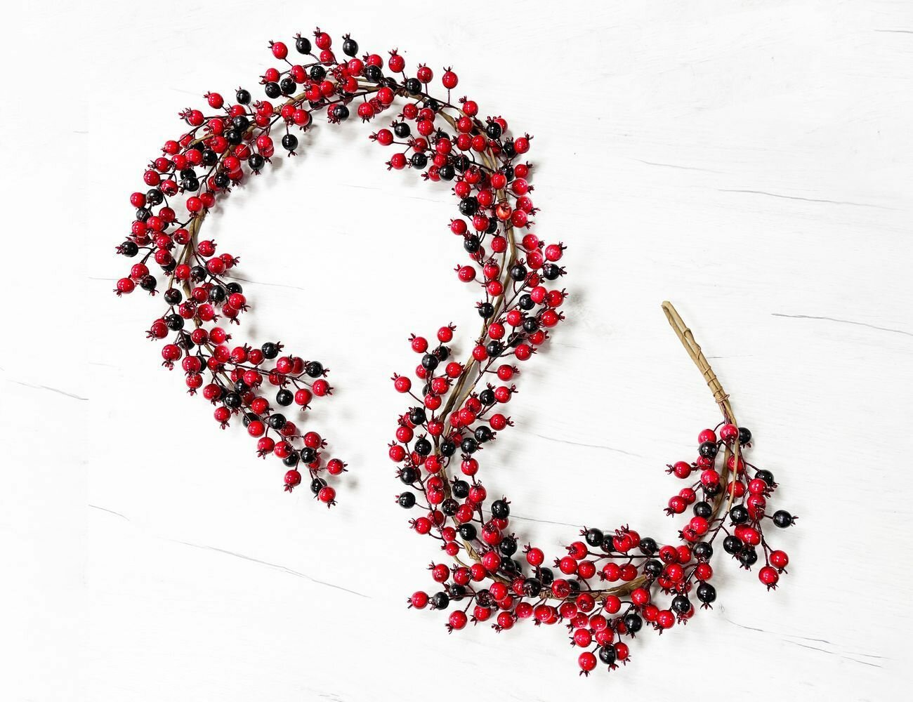 Декоративная гирлянда берри-микс, пенополистирол, 180 см, Christmas Deluxe 89506