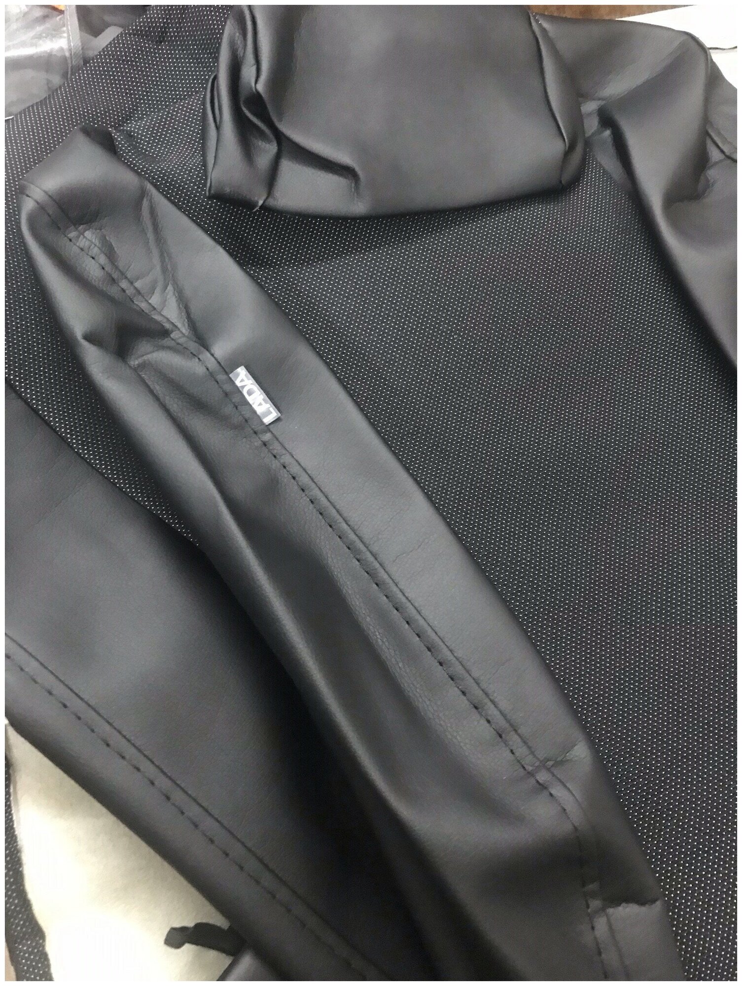 LADA 99999901023119 Чехлы сидений LADA Largus 5 мест ( Luxe) (комбинированные)