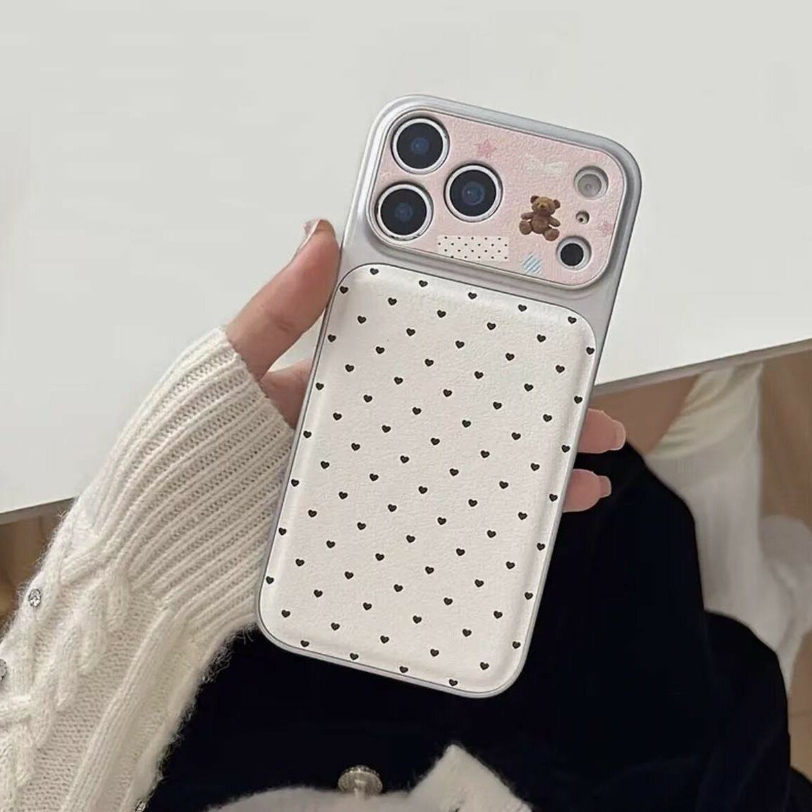 Премиальный стеклянный чехол из Корнина для iPhone 15 Pro Max - Полное покрытие, ударопрочный, белый