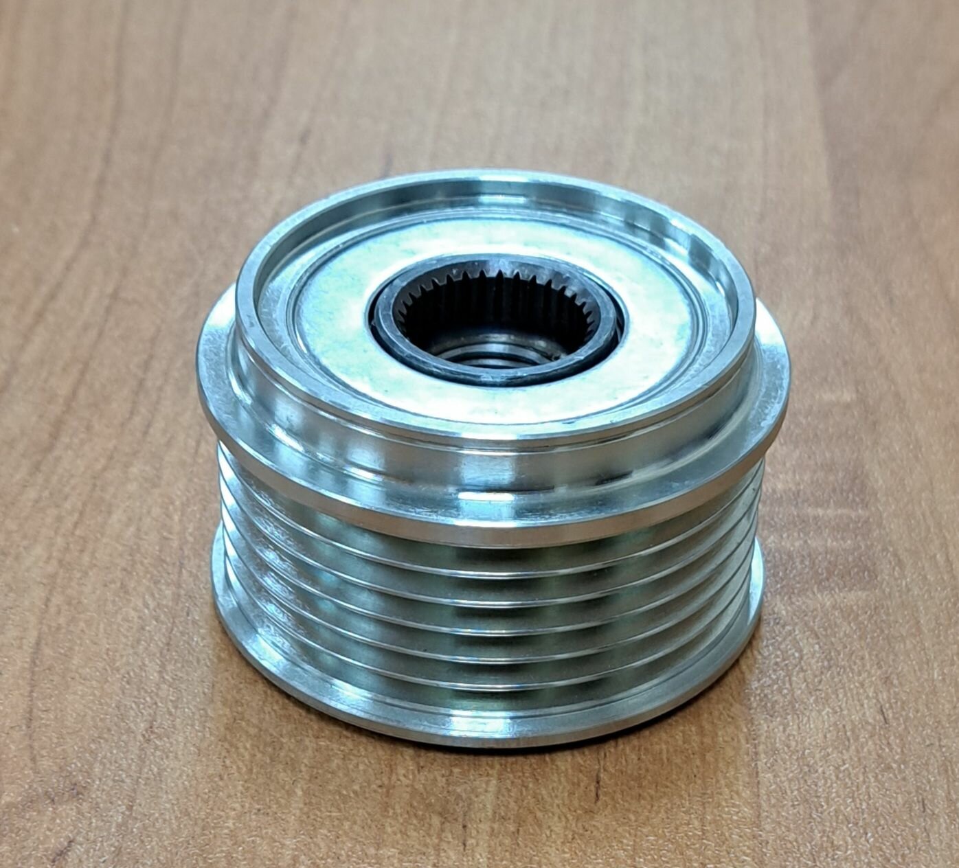 XAY3098ВТ Шкив генератора с обгонной муфтой FORD, MAZDA 2