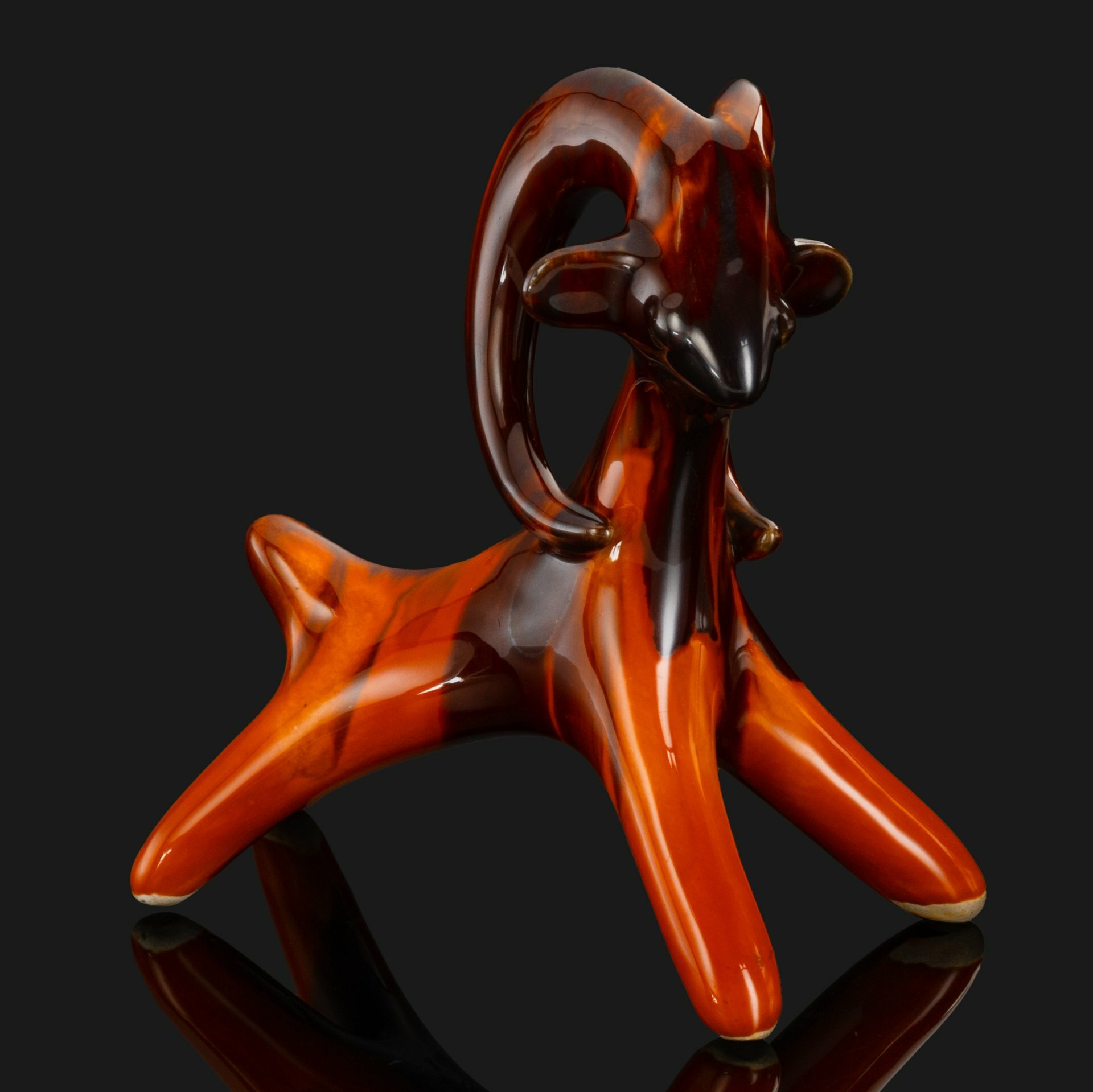 Статуэтка "Горный козел", авторы Надежда и Валерий Проторьевы, керамика, поливы