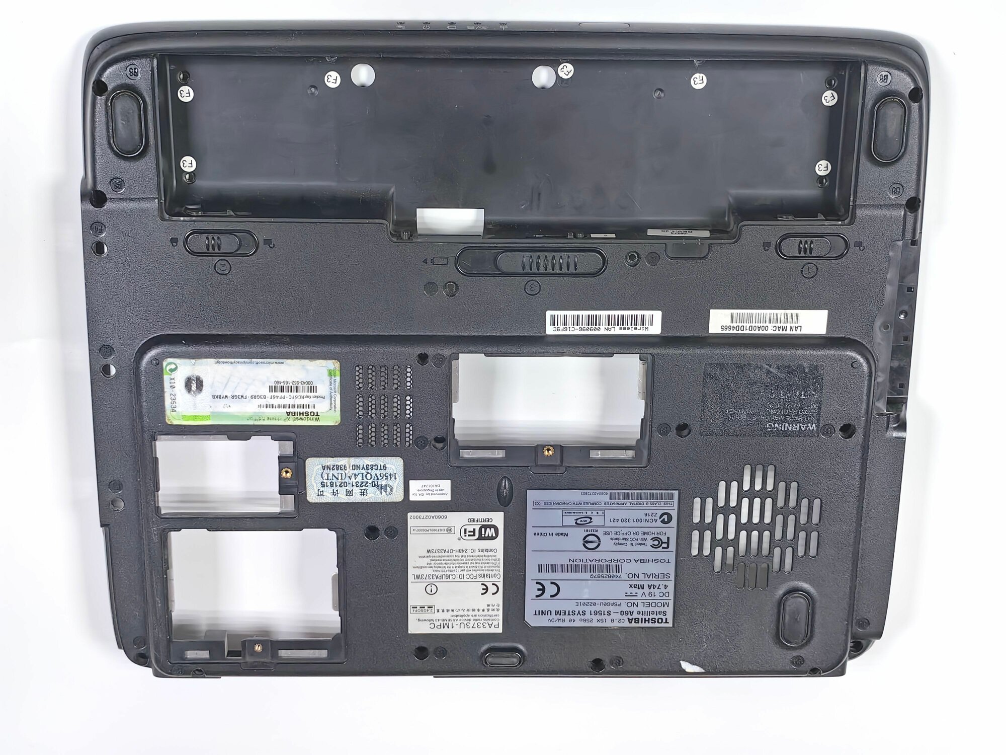 Нижняя часть корпуса (поддон) ноутбука Toshiba Satellite A60-S1591