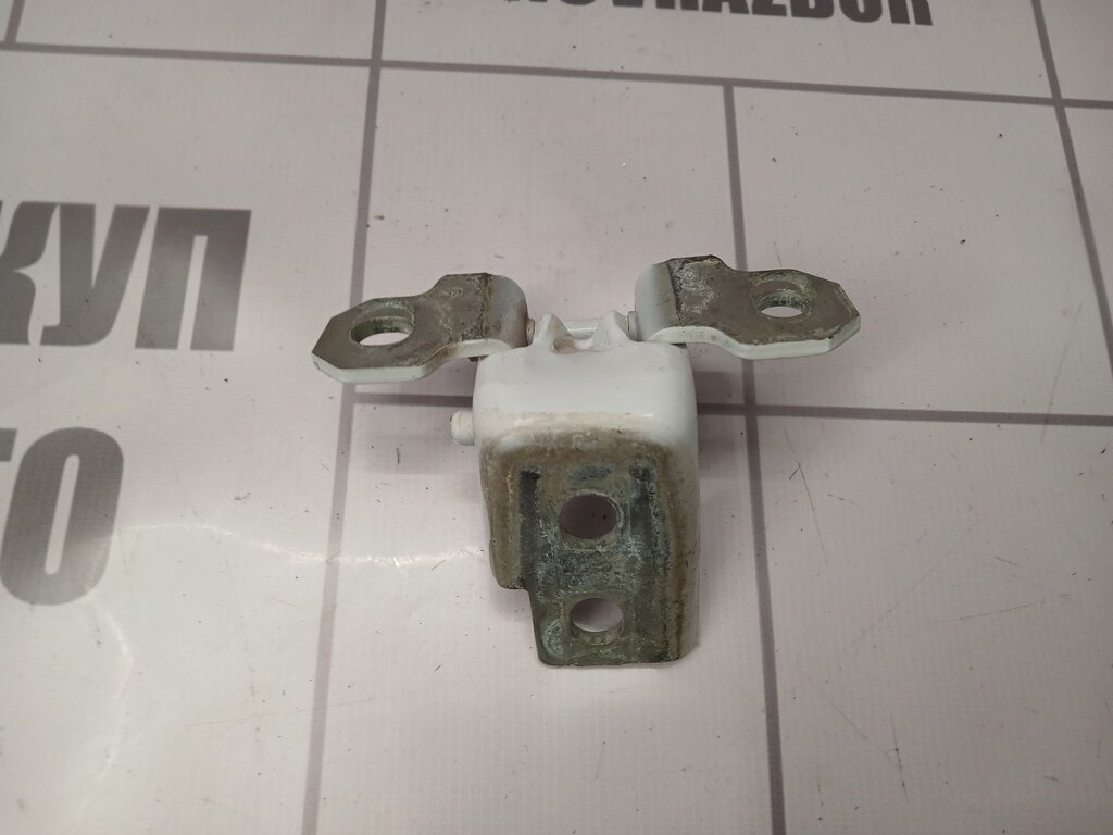 Петля двери задней левой верхняя Renault Megane 3 09-16