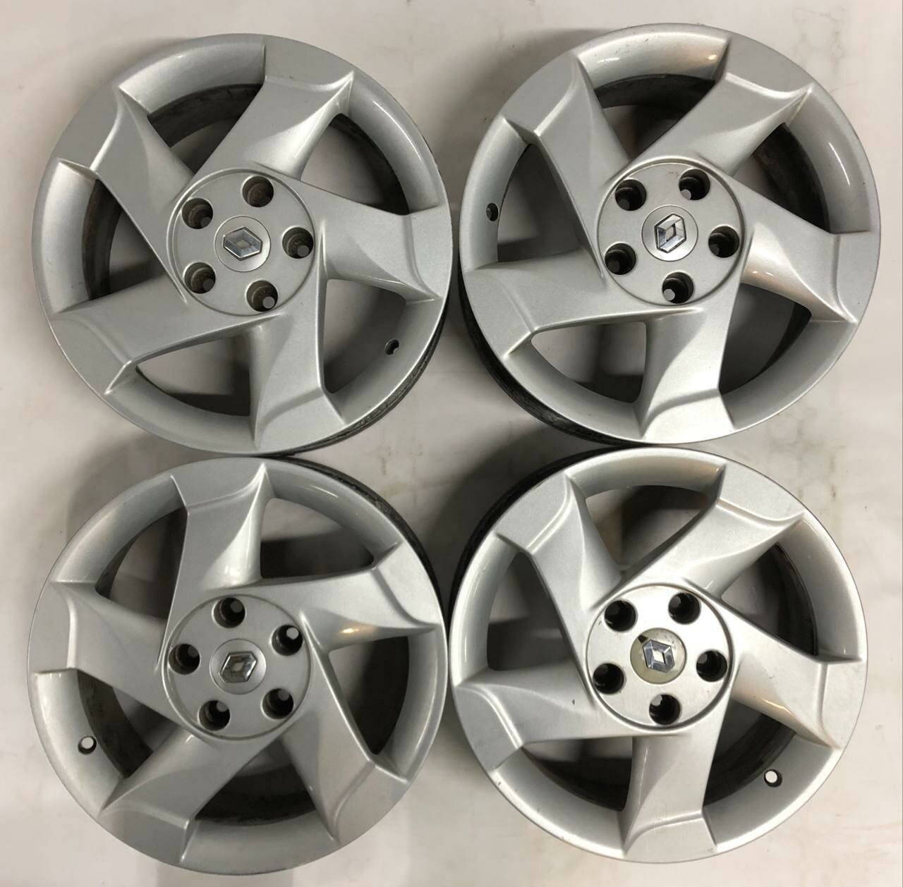 Колесные диски Renault 16x6.5 PCD 5x114.3 D66.1 ET50 (оригинал)