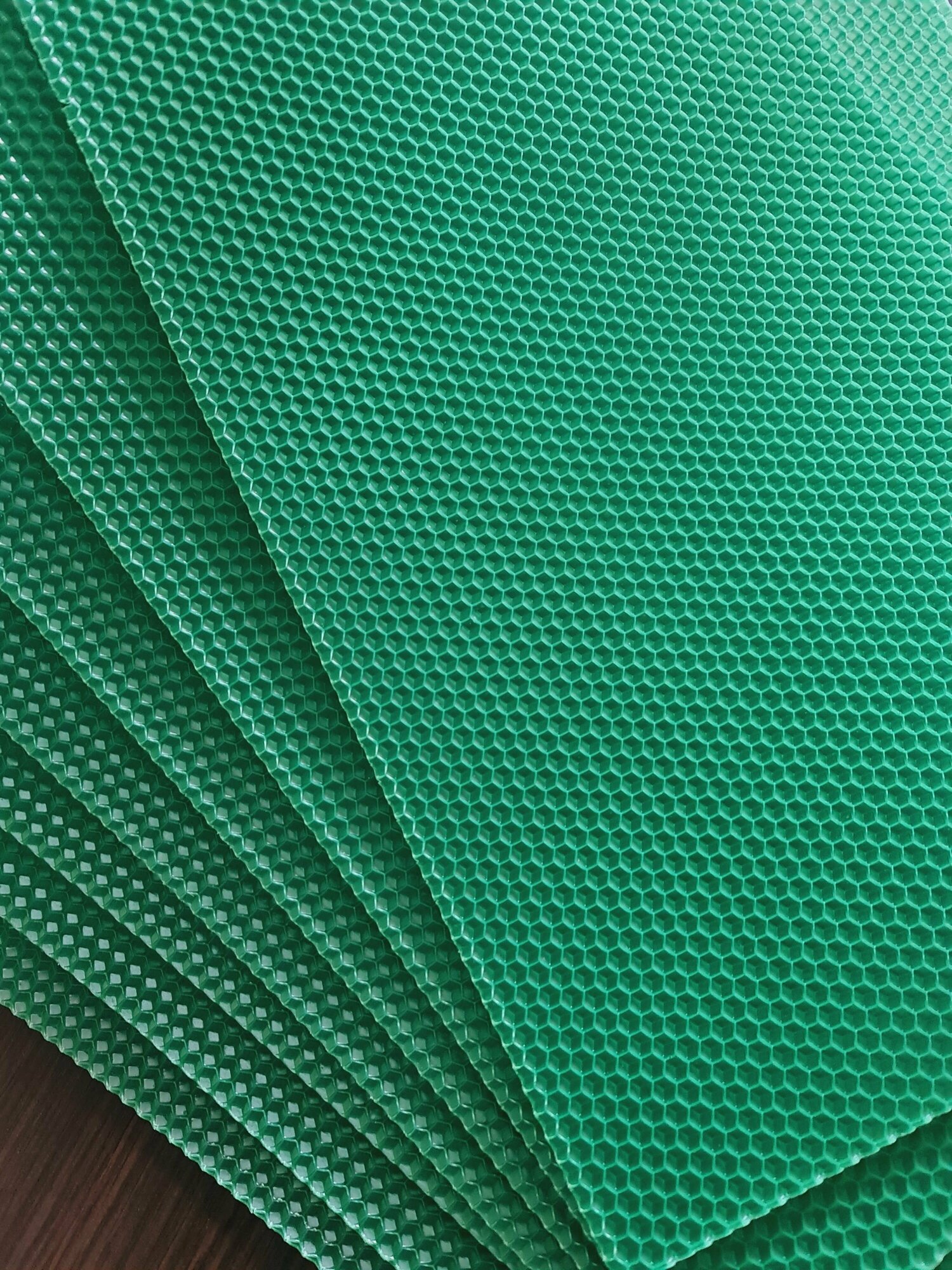 Набор вощины для создания свечей 10 листов Лиственно-зеленого цвета, средний формат (20х26см)