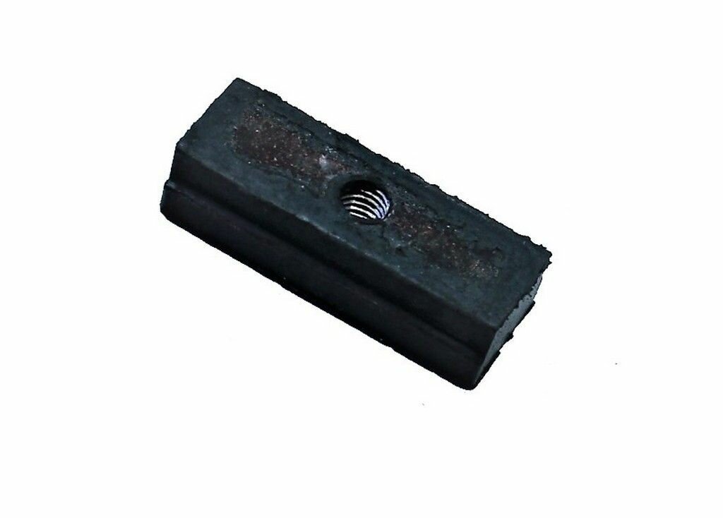 Буфер ограничителя двери УАЗ-452 перед.