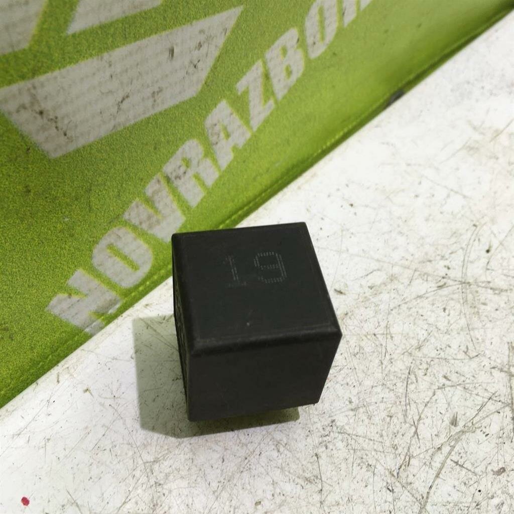 Реле VW Golf 3 Vento 91-97