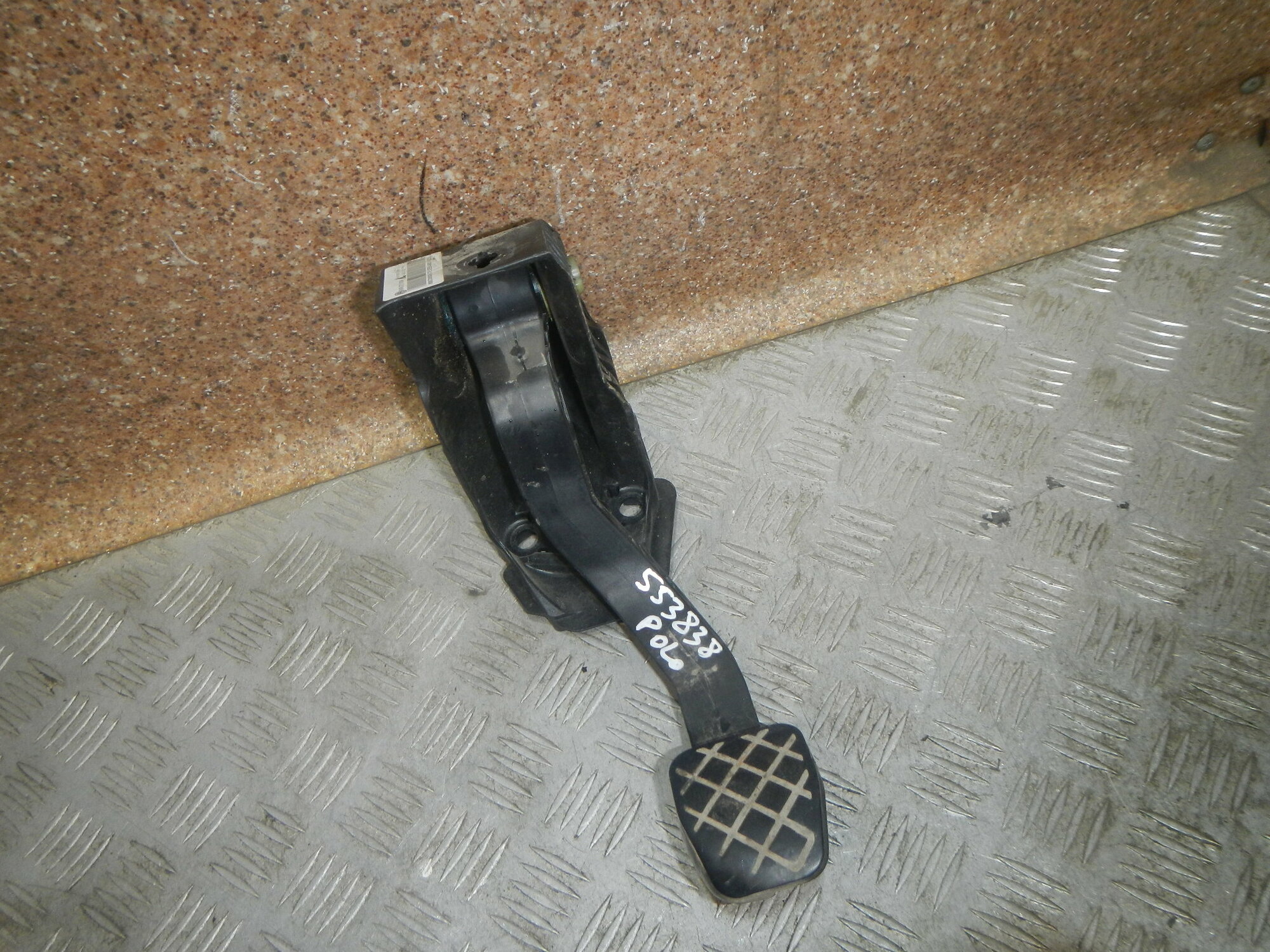 Б/У Педаль сцепления, Volkswagen (Фольксваген)-POLO (SED RUS) (11-) VOLKSWAGEN POLO (Sed RUS) (11-) Без видимых поврежде...