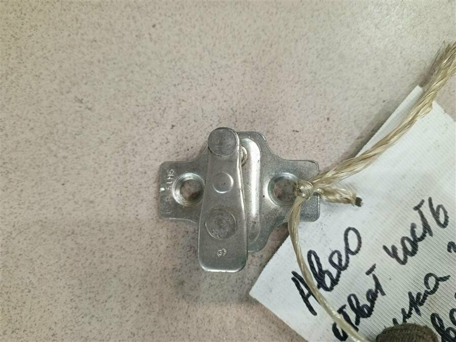 Ответная часть замка двери от Chevrolet Aveo T250 2005-2011