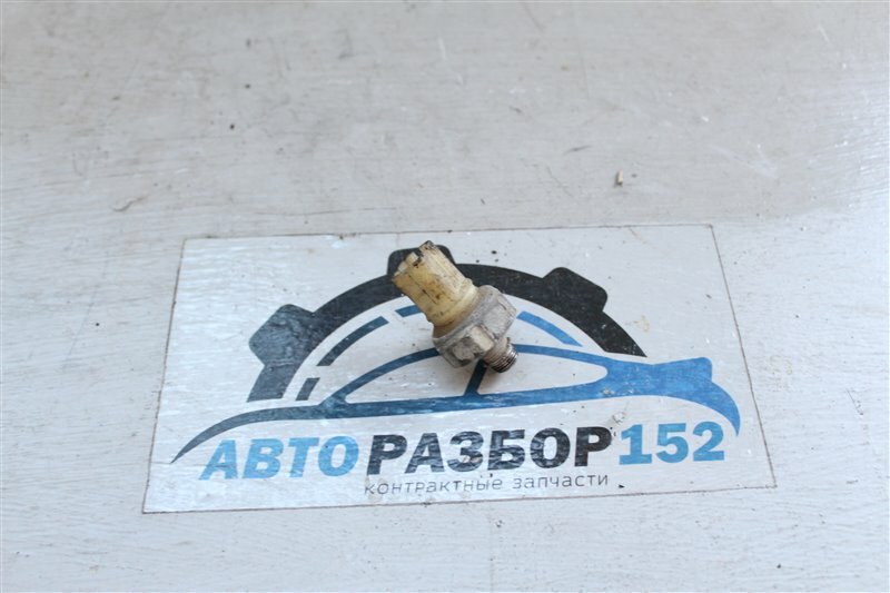 Датчик давления масла Nissan laurel HC35 RB20DE