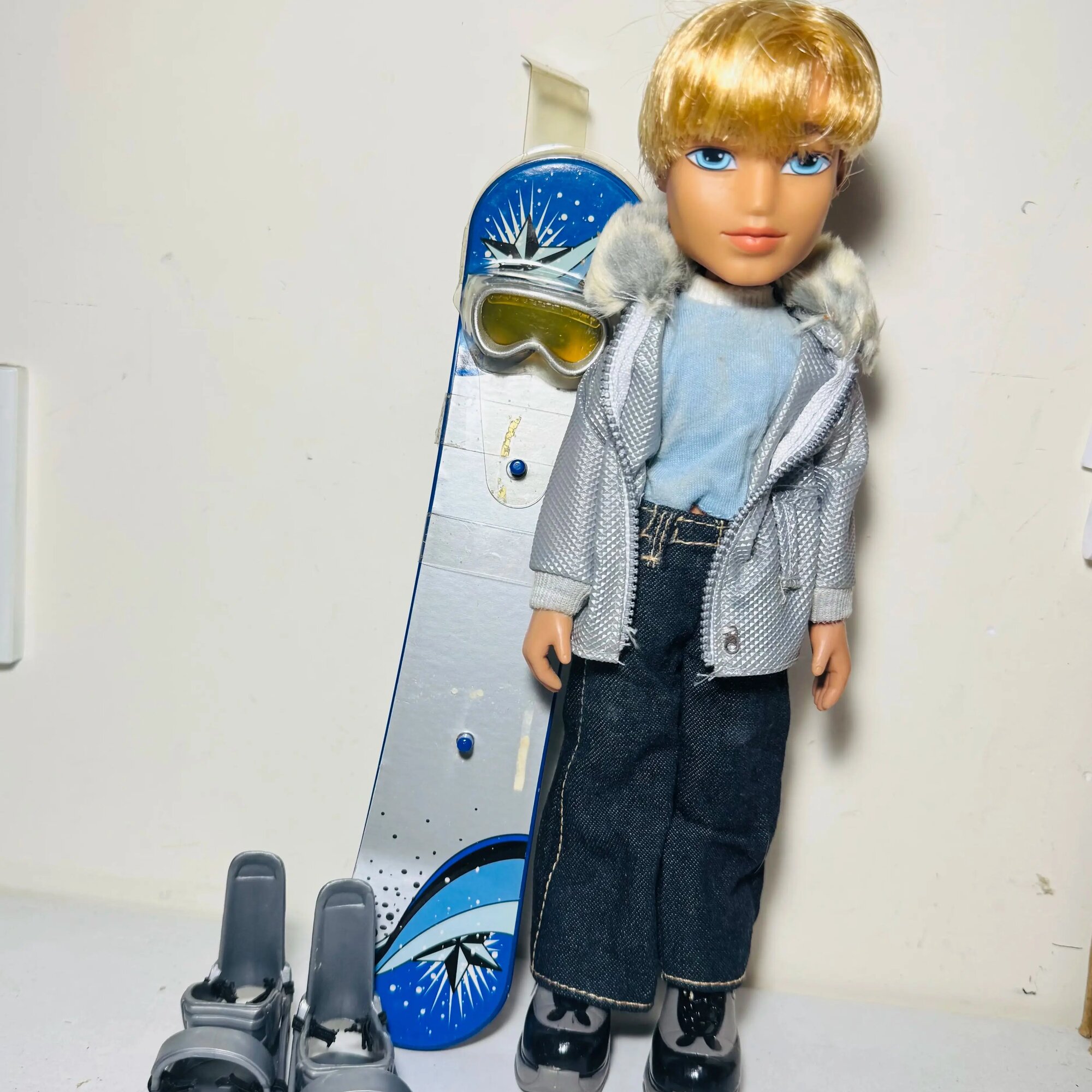 Новая 15 см оригинальная кукла для катания на лыжах мальчик с золотыми волосами, голубые глаза, крутой скейтборд, 5 суставов, куклы, лучший подарок