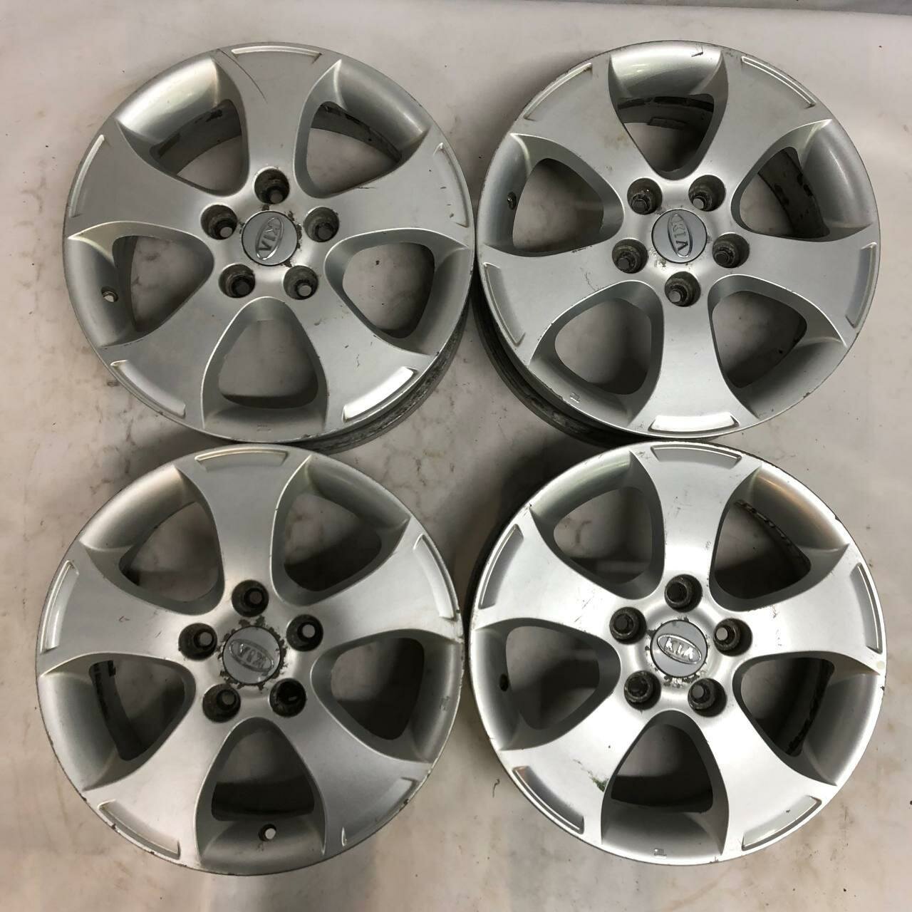 Колесные диски Kia 16x6 PCD 5x114.3 D67.1 ET48 (оригинал)