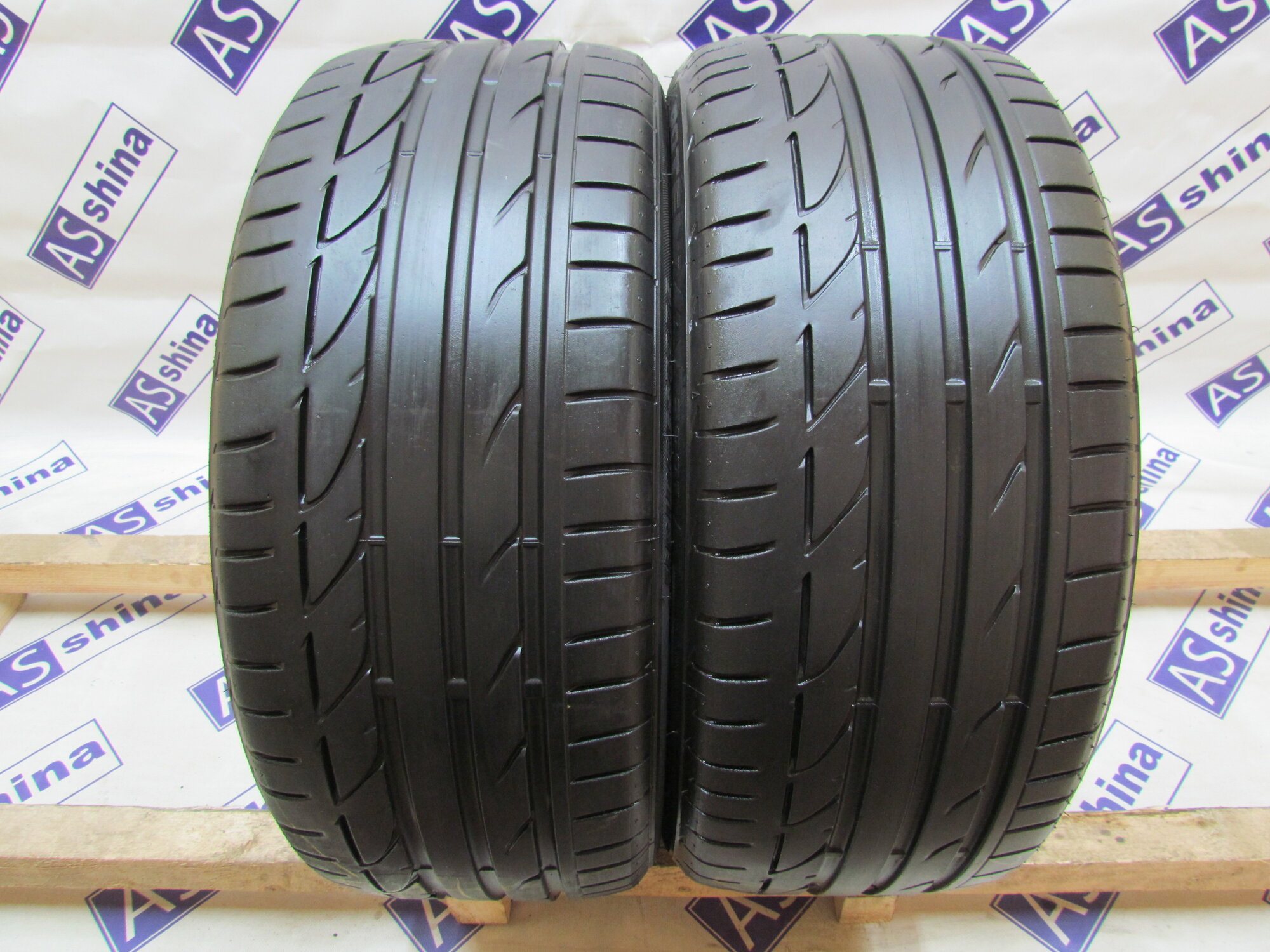 Bridgestone Potenza S001 225 40 R18 летние БУ шины 10-20% износ , артикул 02643