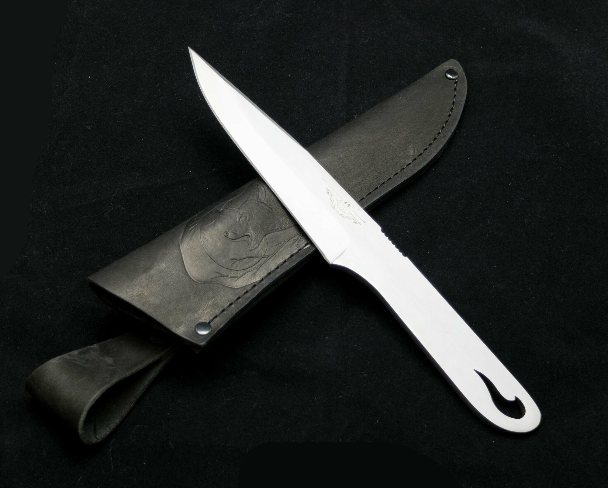 Нож Гюрза-1 цельнометаллический (черные ножны)