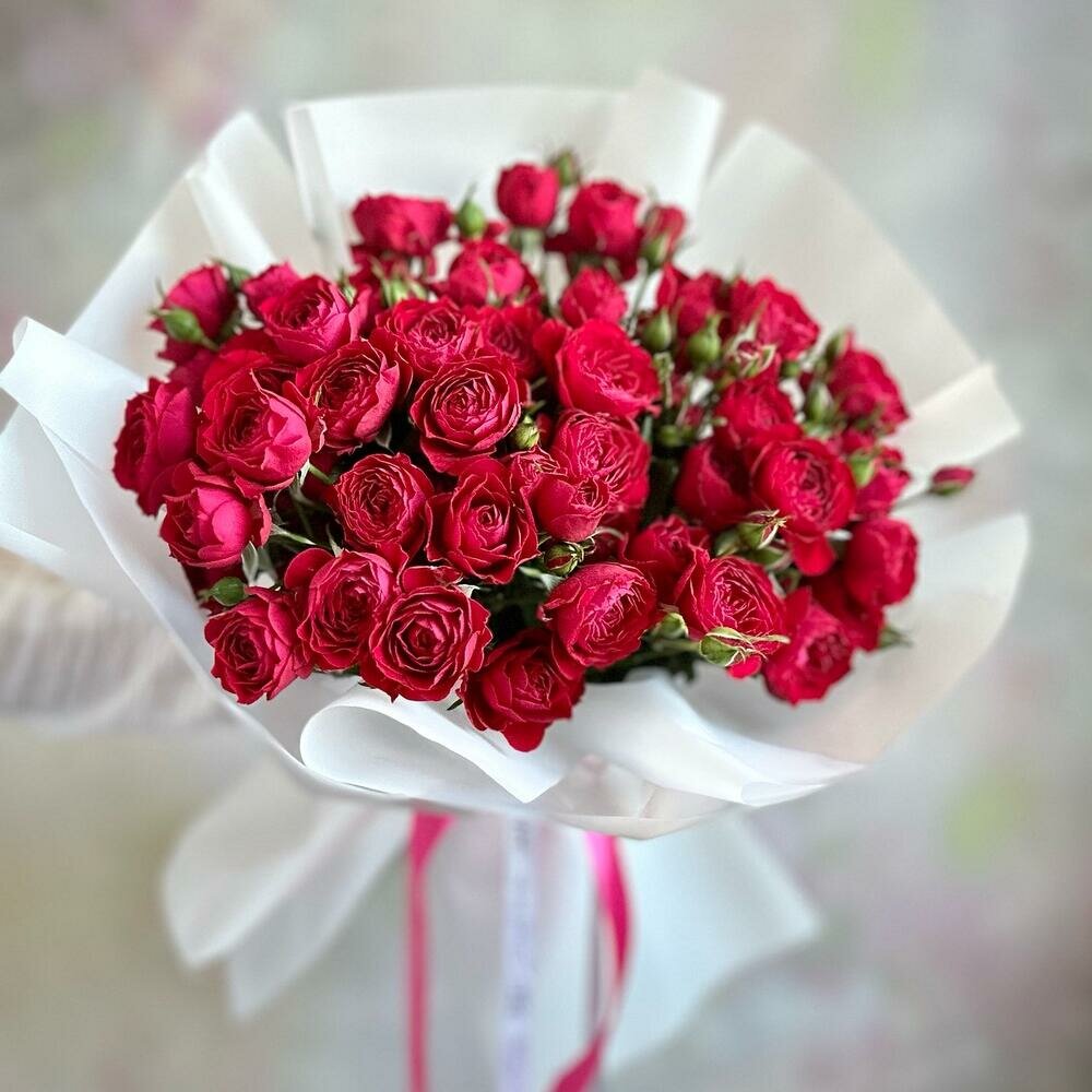 Букет кустовых роз