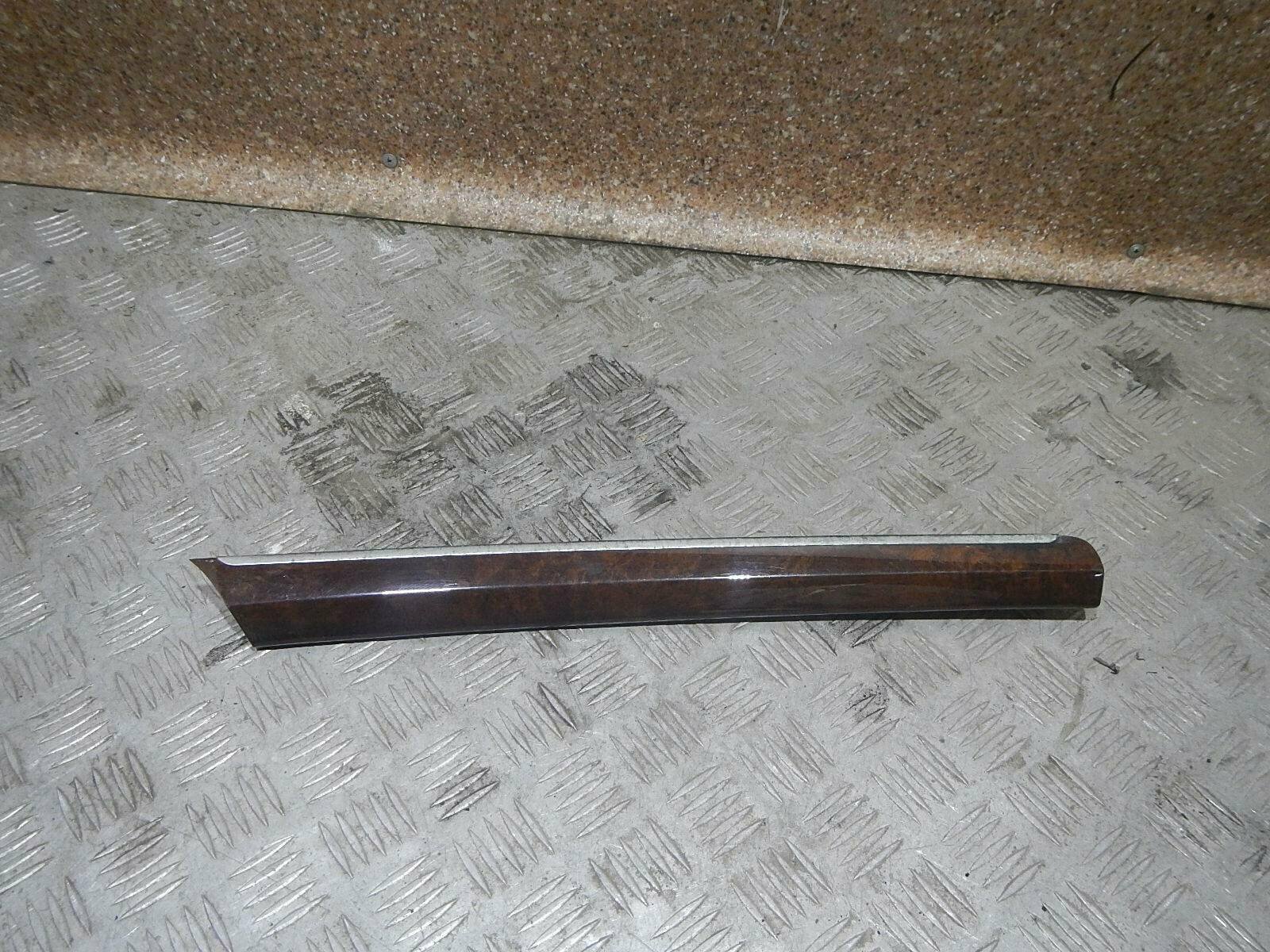 Б/У Накладка декоративная, Audi (Ауди)-Q7 (4L) (05-) AUDI Q7 (4L) (05-15) на заднюю правую обшивку двери Сломано 2 крепле...